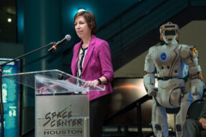 Mujeres en STEM: Ellen Ochoa - ¿Y si hablamos de igualdad?